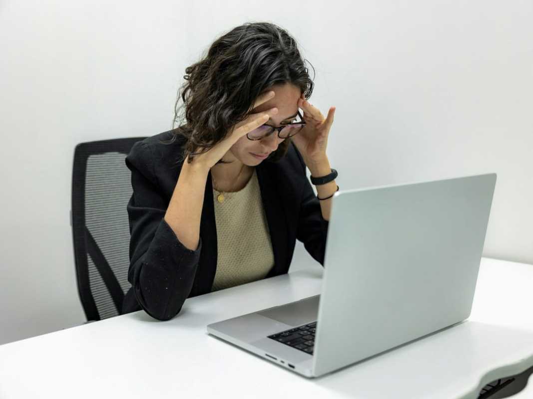 Navigating Your Finances: Tips to Avoid Common Mistakes Navigating Your Finances: Tips to Avoid Common Mistakes
